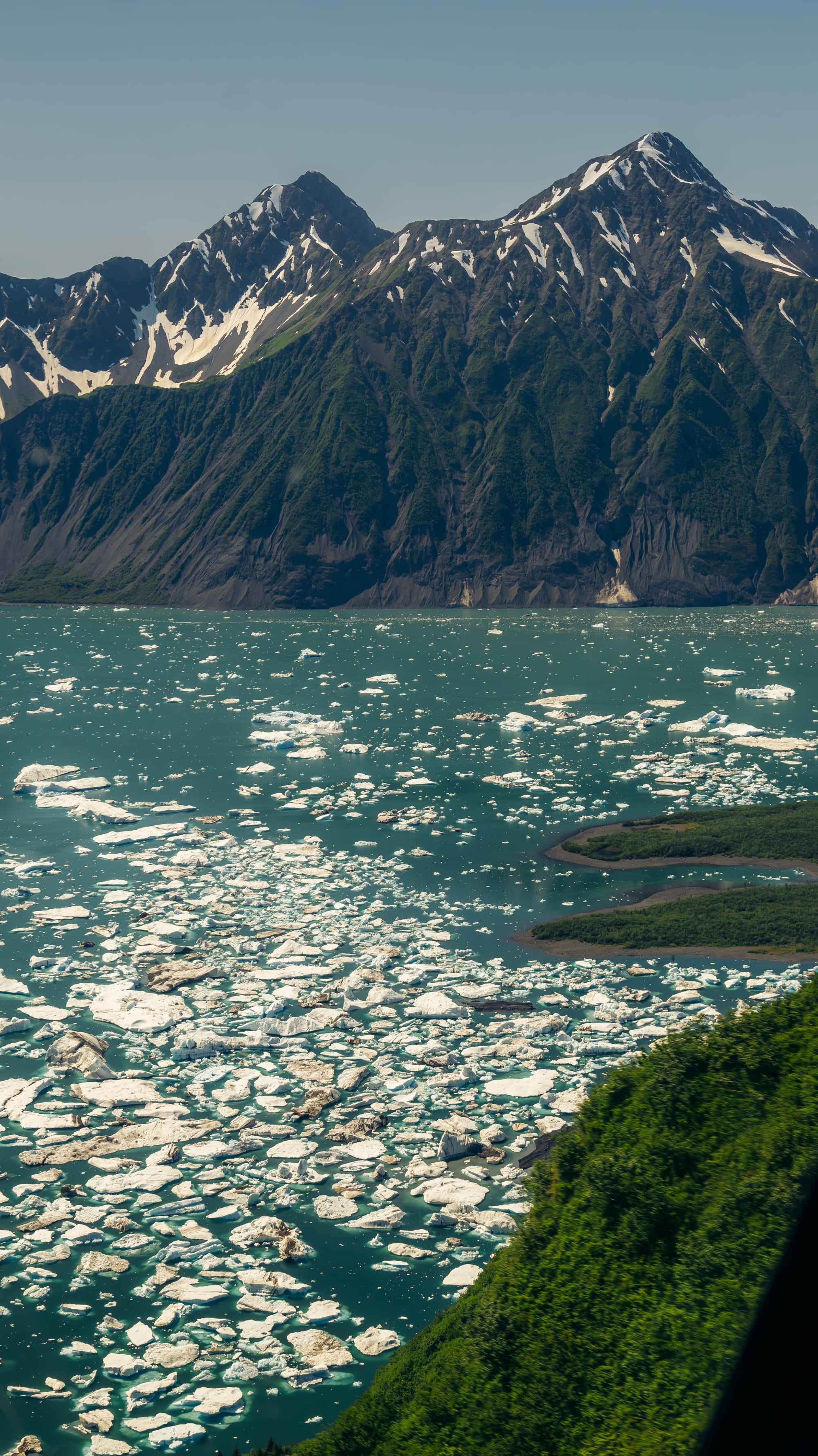 Alaska Uncovered: An Epic Adventure Through the Last Frontier