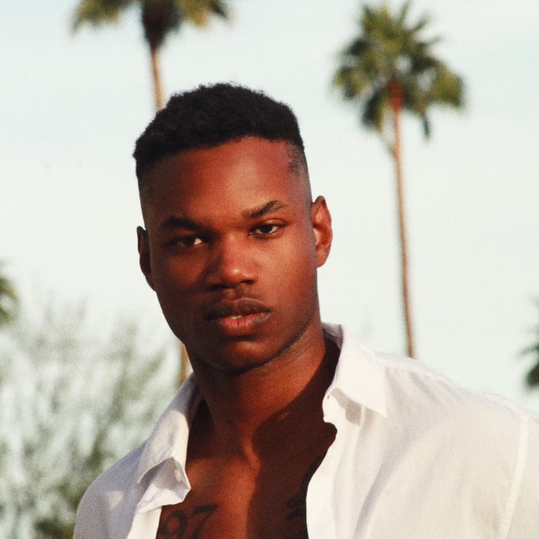 Dequavious Porter | Fora Travel