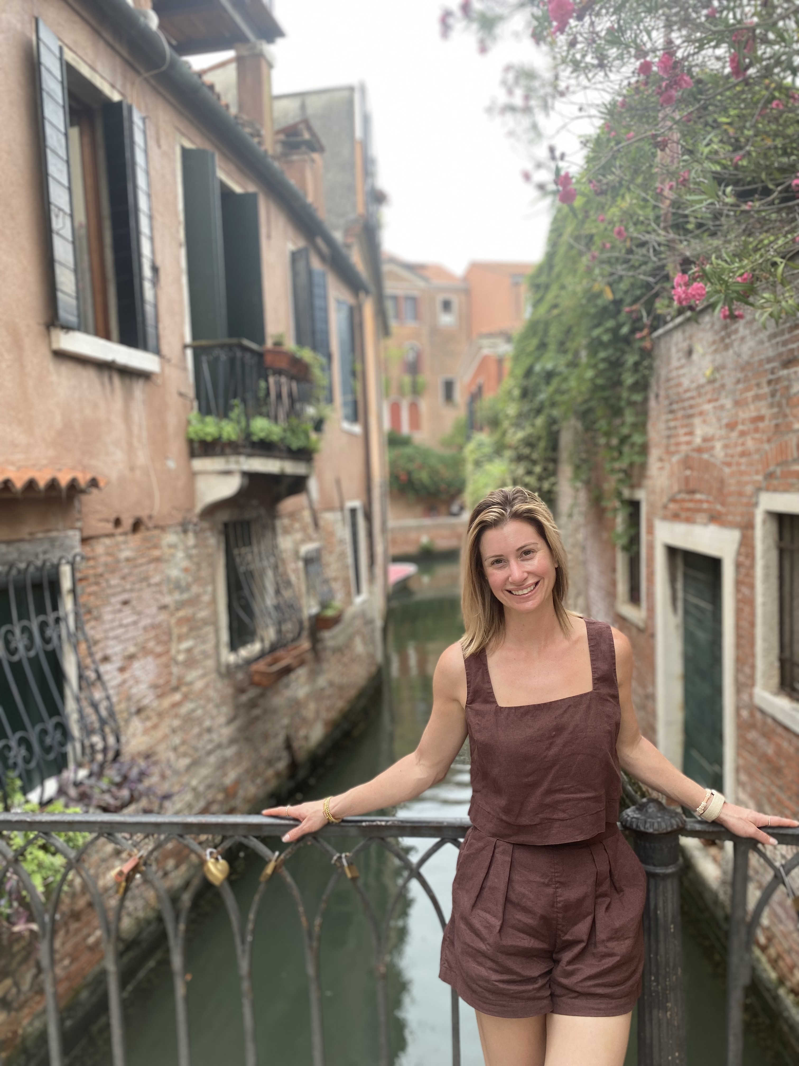 Alona Wall | Fora Travel