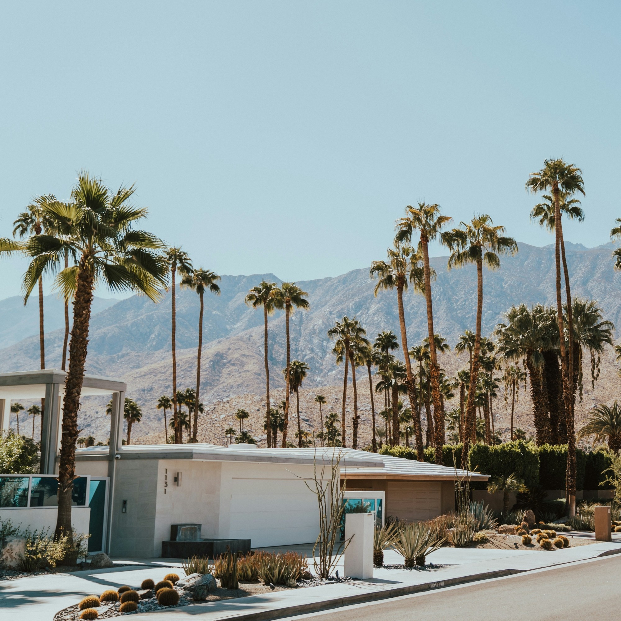 A Dreamy Desert Getaway in Palm Springs