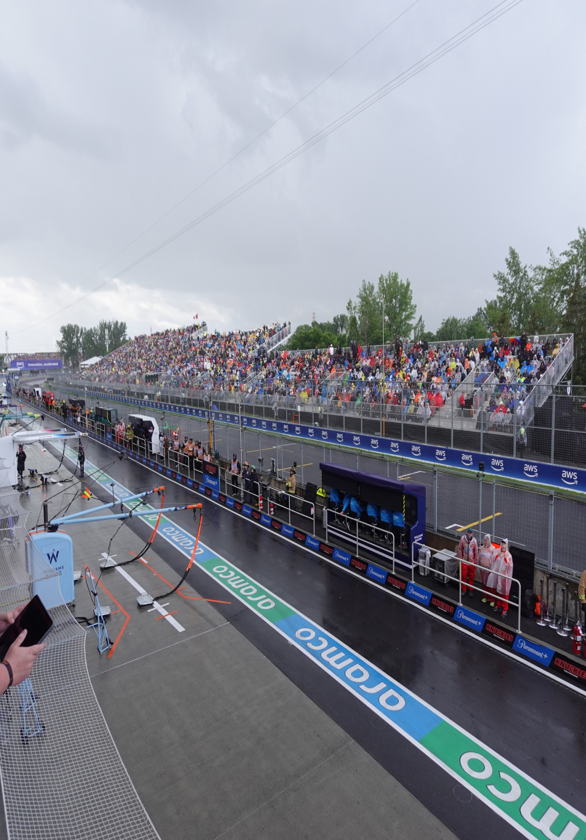A Guide to Attending an F1® Race in the Formula 1 Paddock Club™