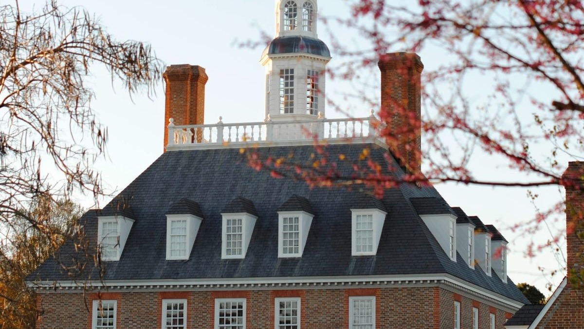 Book a Williamsburg Vacation | Fora Travel