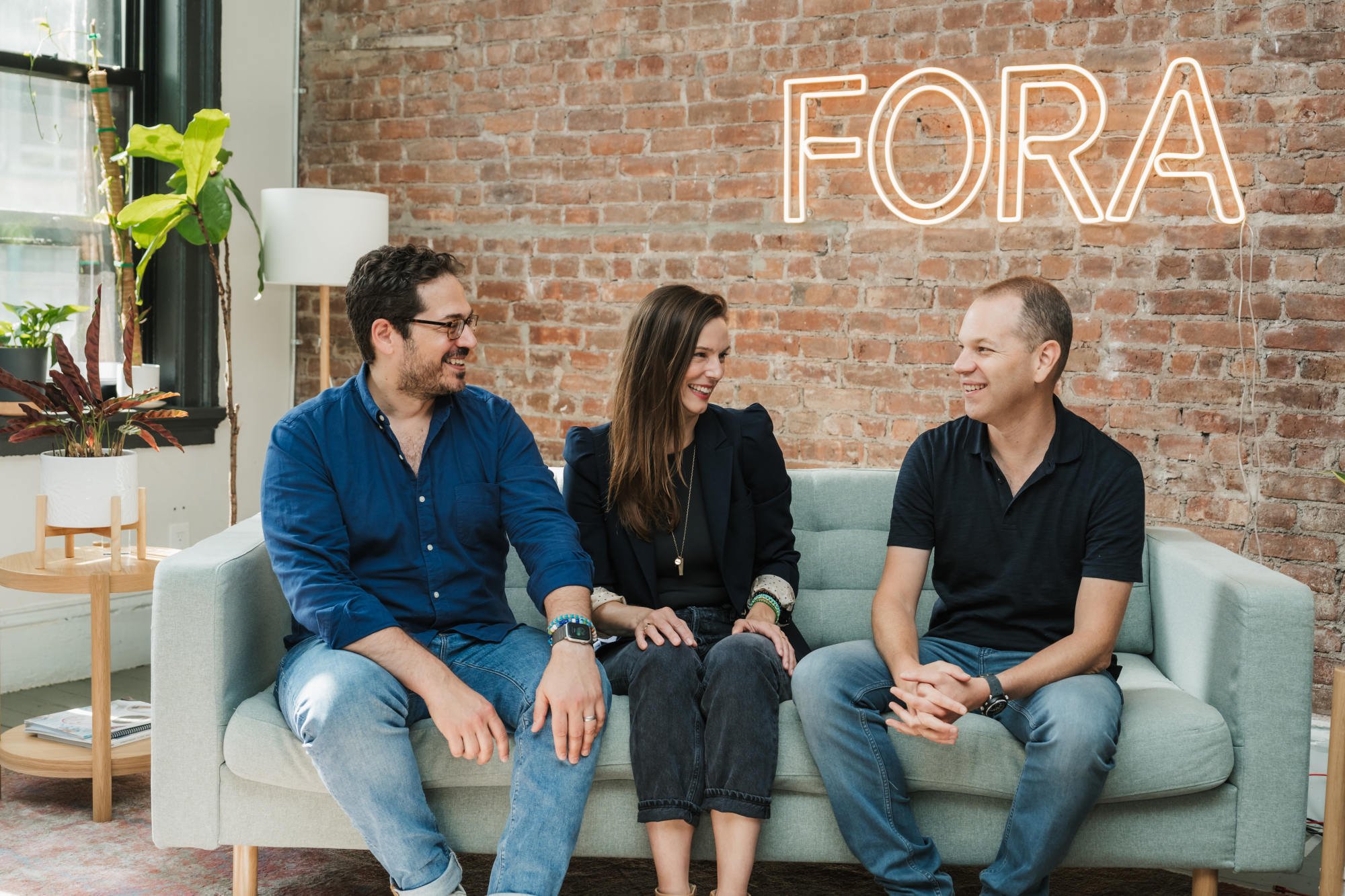Fora Hosts Fast Track Session with Fast Company