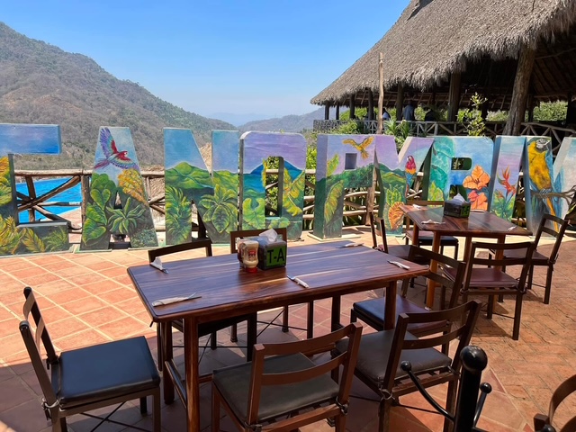 Debbie Hawkins | Fora Travel