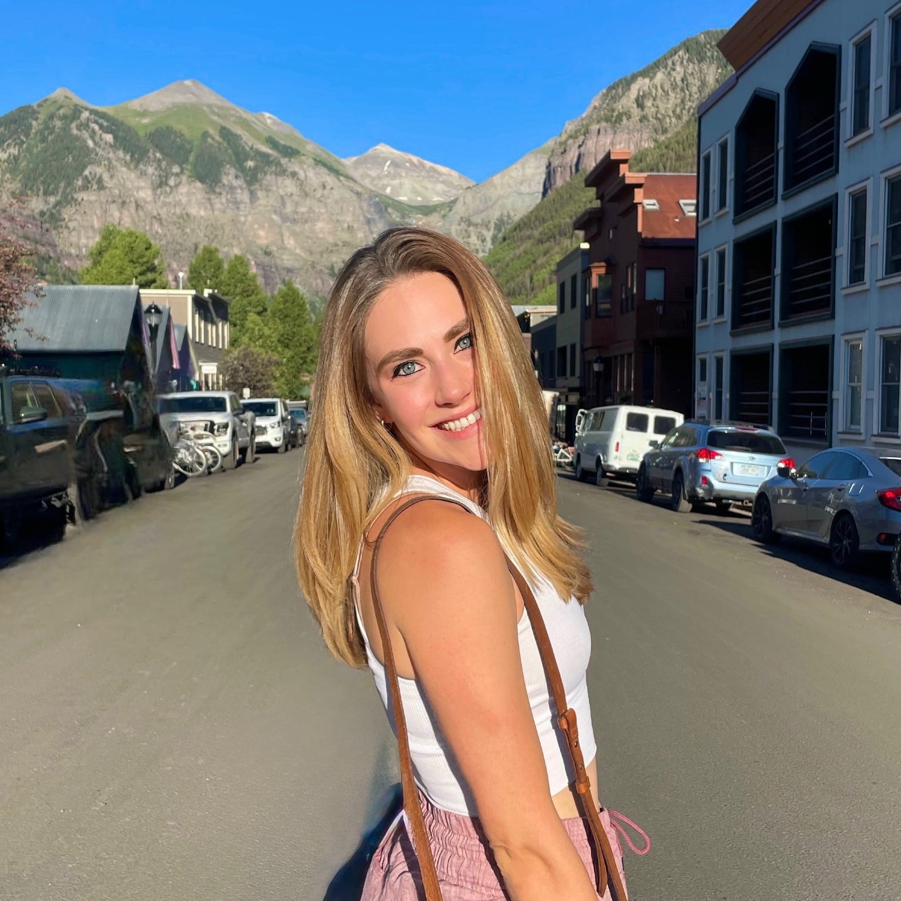 Sara Roberts | Fora Travel