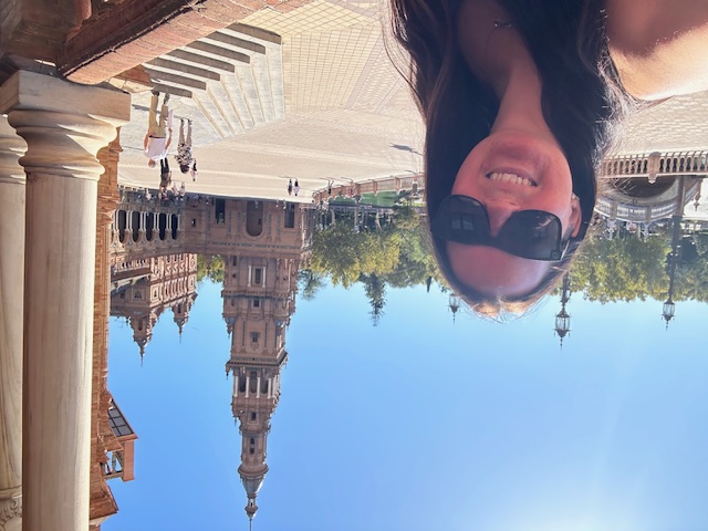 Amanda Holzer | Fora Travel