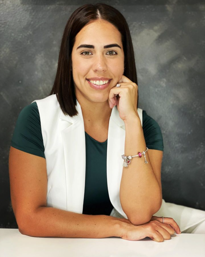 Stephanie Rodriguez | Fora Travel
