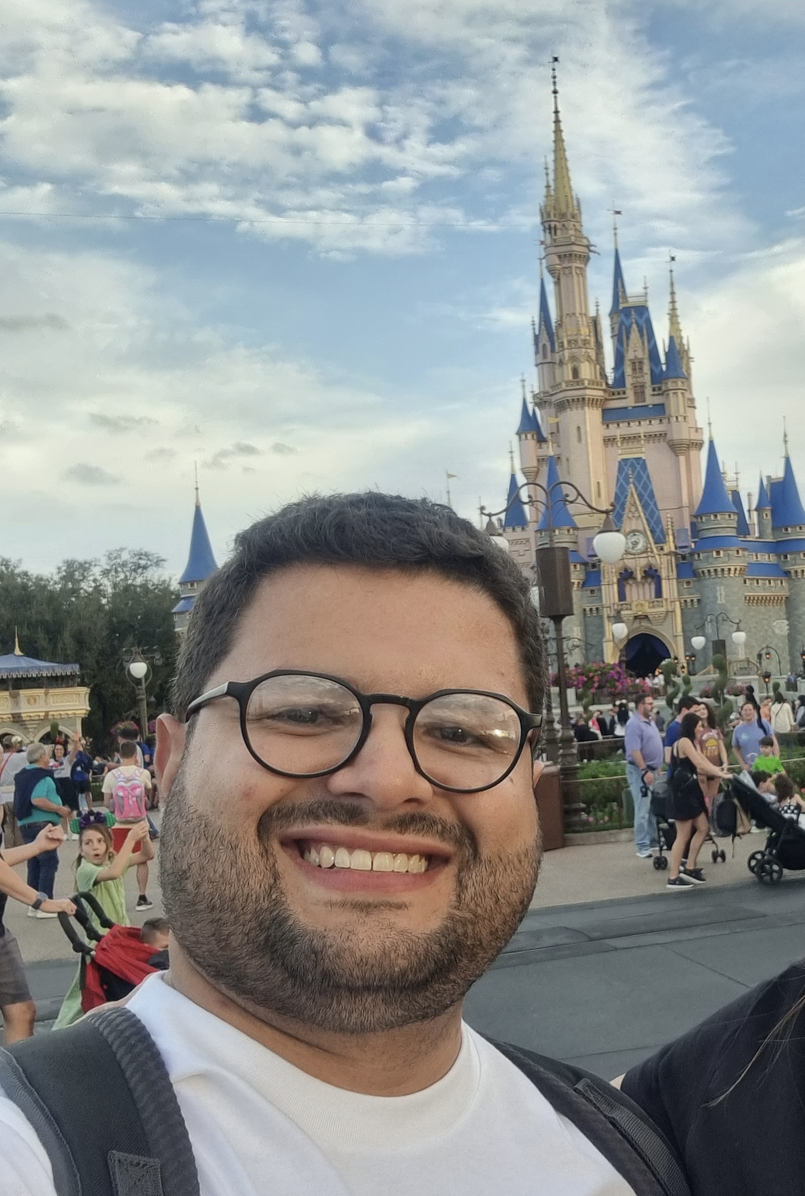 Felipe Reyes | Fora Travel