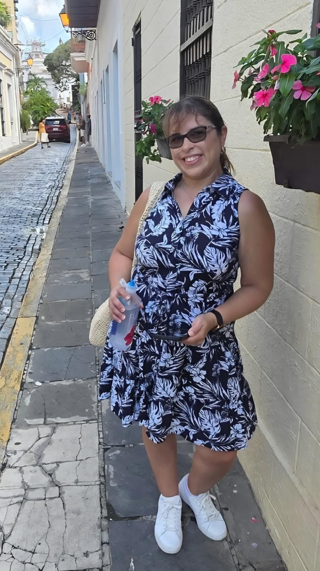 Noelani Valentin | Fora Travel